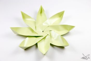 Modular Origami Lotus Flower With 8 Petals - Tutorial - Paper Kawaii