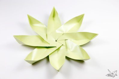 Modular Origami Lotus Flower With 8 Petals - Tutorial - Paper Kawaii